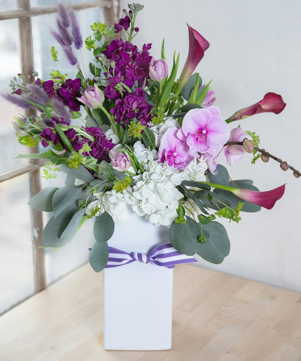 VIOLET EXPRESSIONS | Kansas City (MO) Same-Day Flower Delivery ...